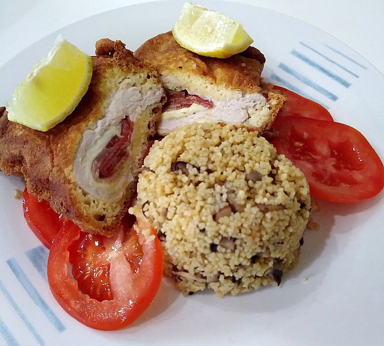 Punjeni odrezak paniran u orly smjesi uz kus-kus s gljivama - Naša nova ...